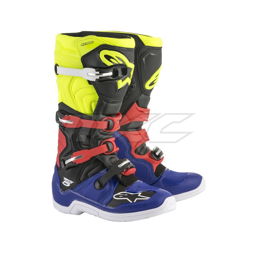 difference between alpinestars tech 5 and tech 7